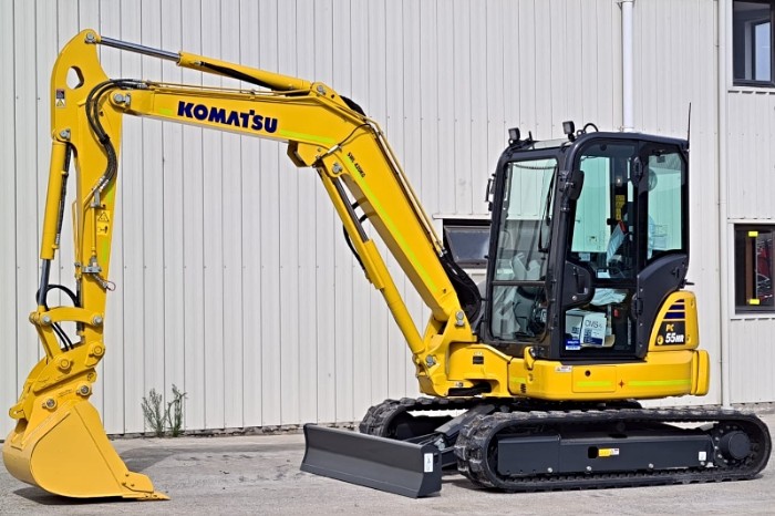 Alpha Equipment | Excavators