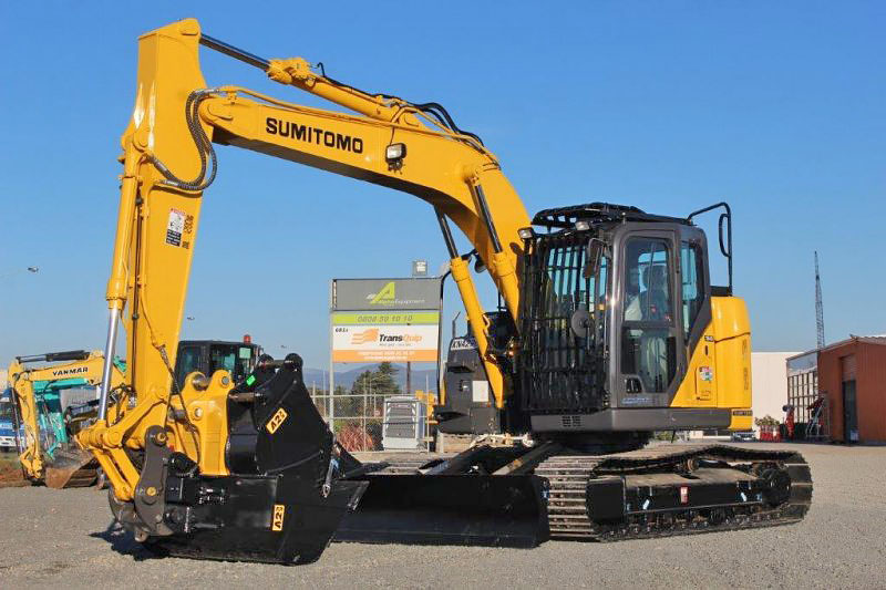 Alpha Equipment | Excavators