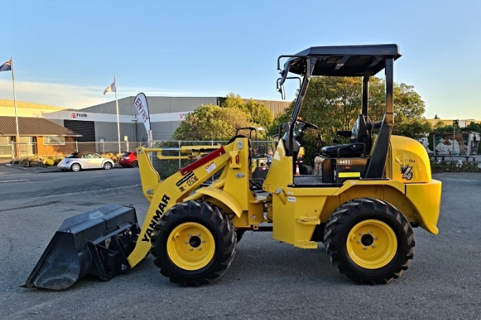 Alpha Equipment | Loaders