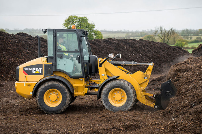 Alpha Equipment | Loaders