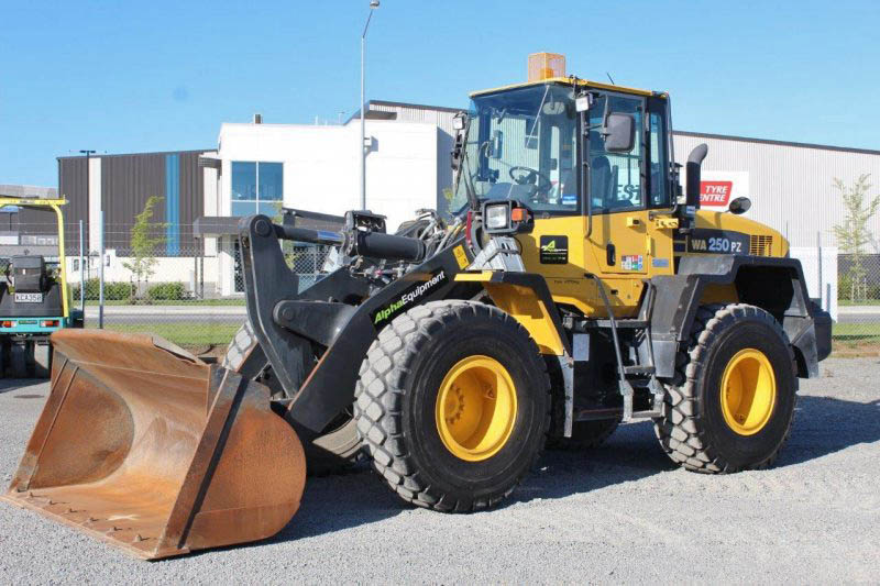 Alpha Equipment | Loaders